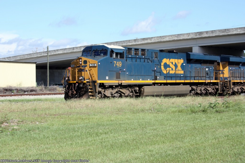CSX 749